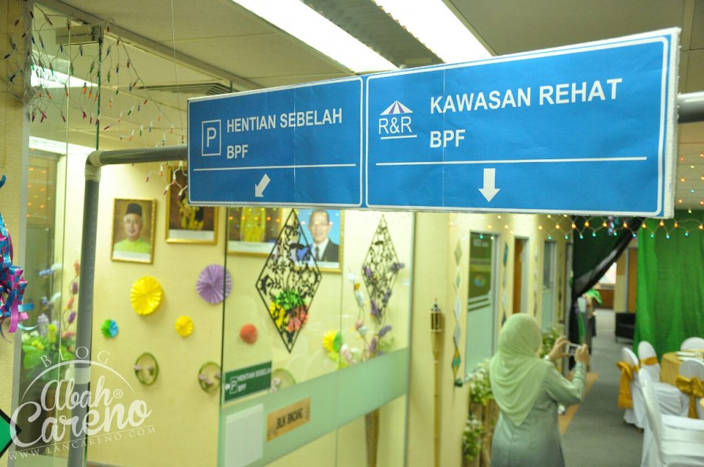 Deco raya di pejabat meriah dengan Konsep Lebuhraya - Blog Abah Careno